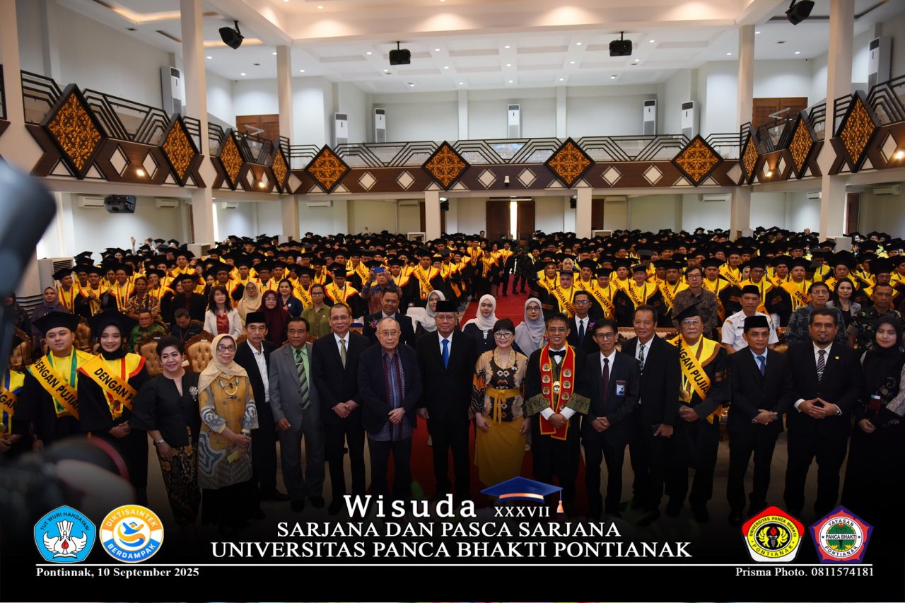 WISUDA XXXVII UNIVERSITAS PANCA BHAKTI TAHUN 2025 | UNIVERSITAS PANCA BHAKTI